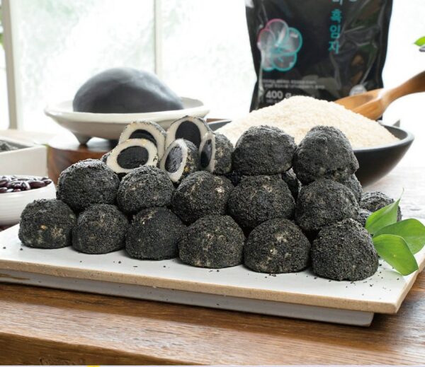 Injeolmi Black Sesame Rice Cake - 1004Gourmet.com